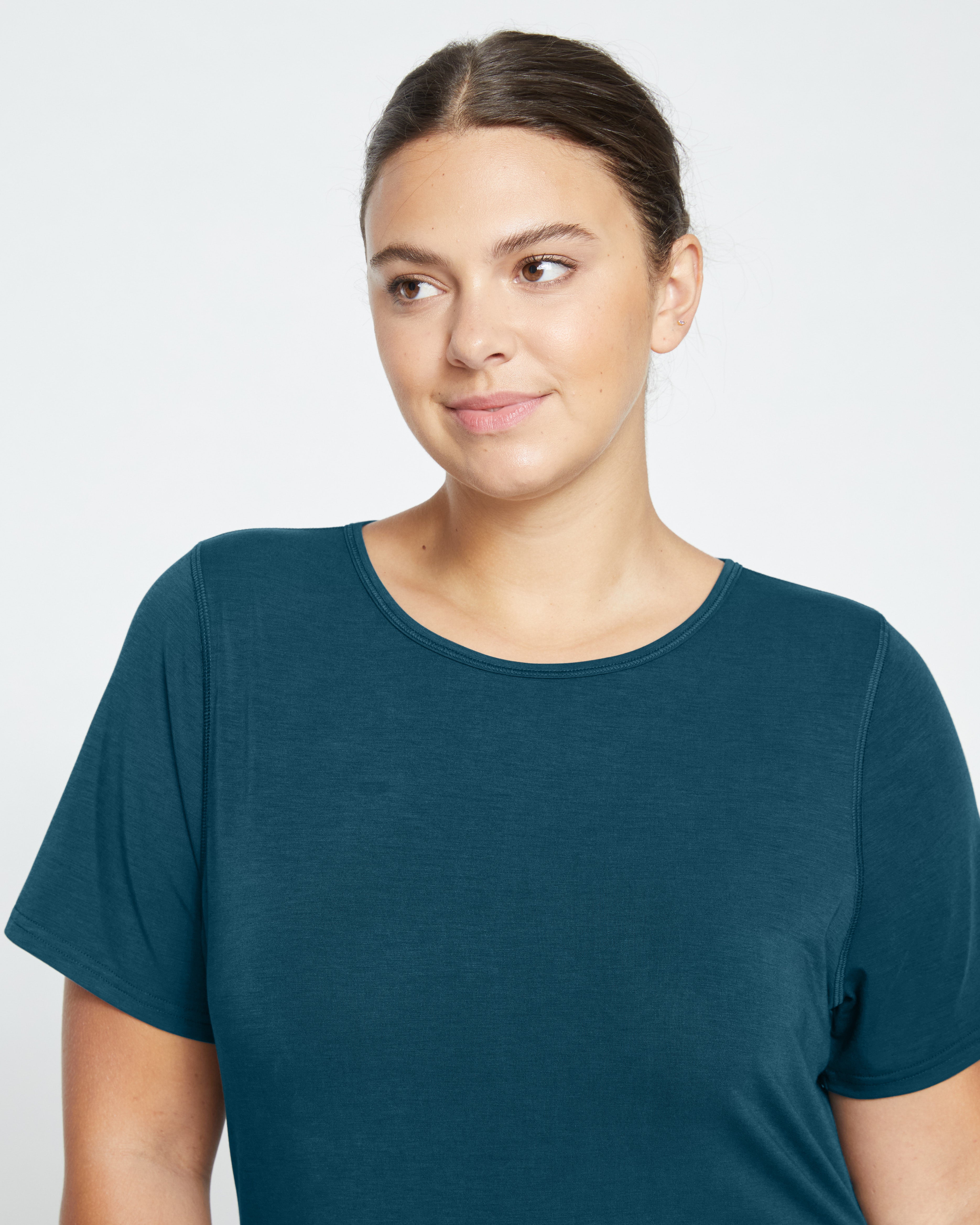 Mia Movement Tee - Deep Sea – Universal Standard