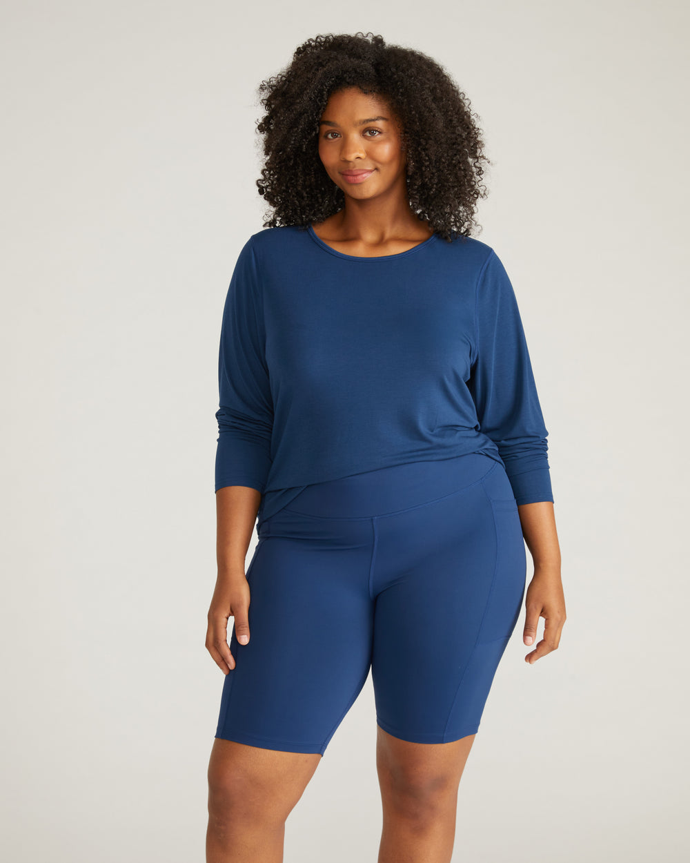Mia Long Sleeve Movement Tee - Pageant Blue – Universal Standard
